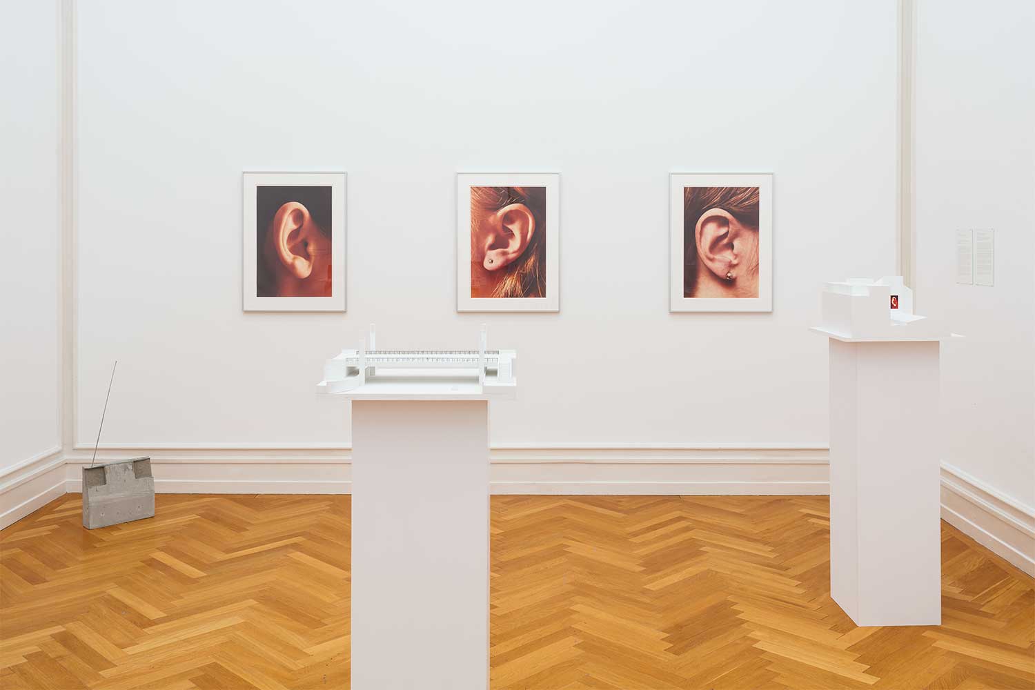 Isa Genzken Kunsthalle Bern | | Flash Art