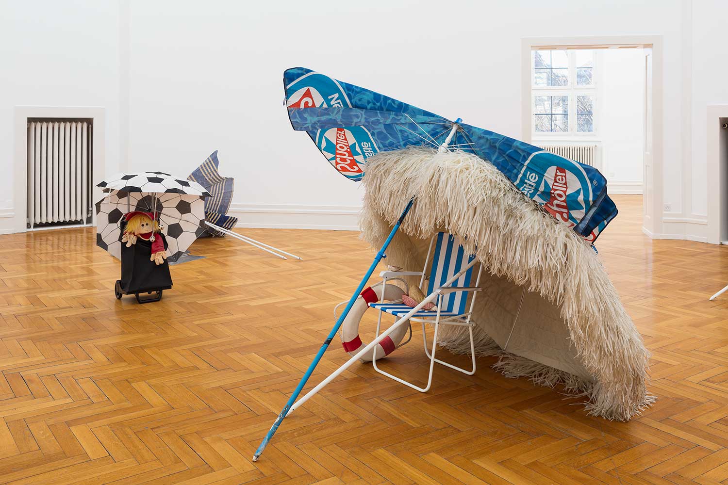 Isa Genzken Kunsthalle Bern | | Flash Art