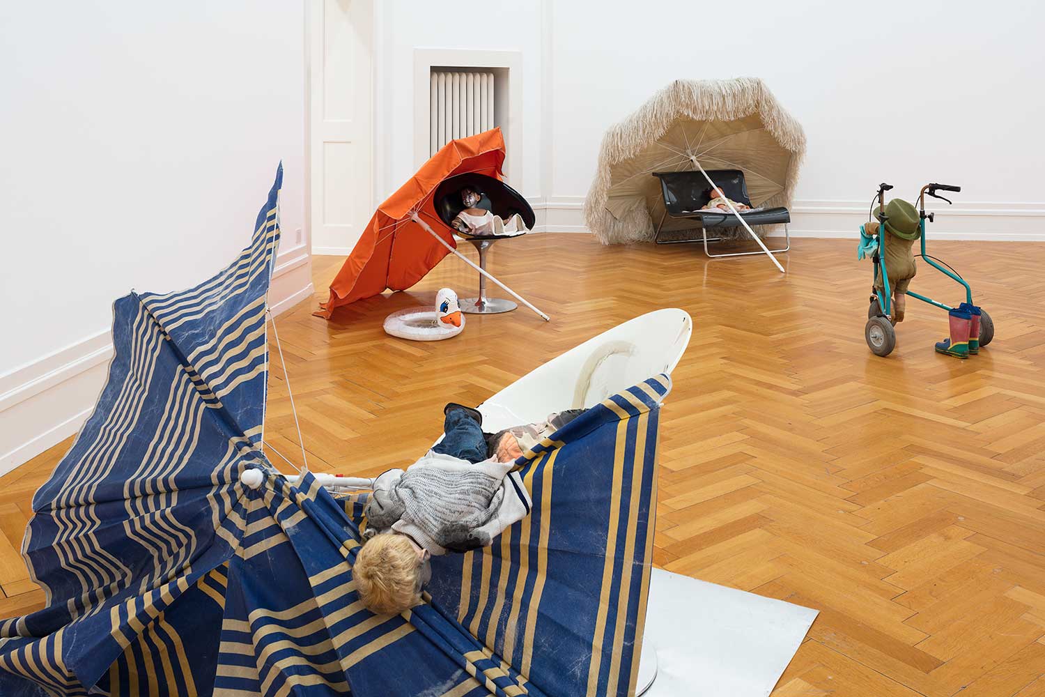 Isa Genzken Kunsthalle Bern | | Flash Art