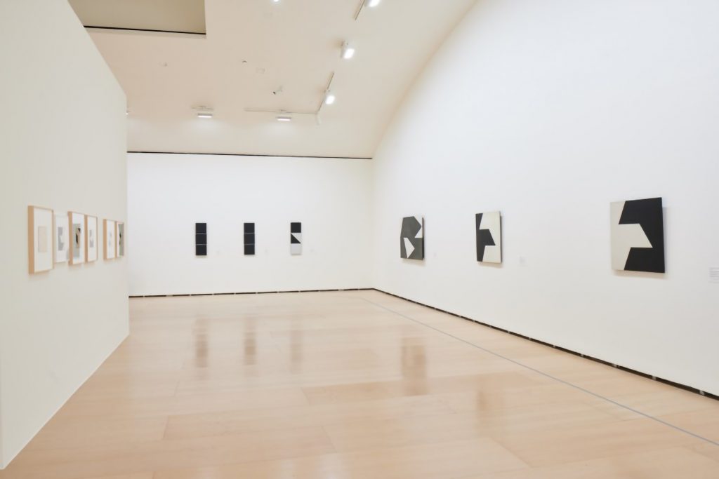 Lygia Clark "Painting as an Experimental Field, 1948–1958" Guggenheim ...