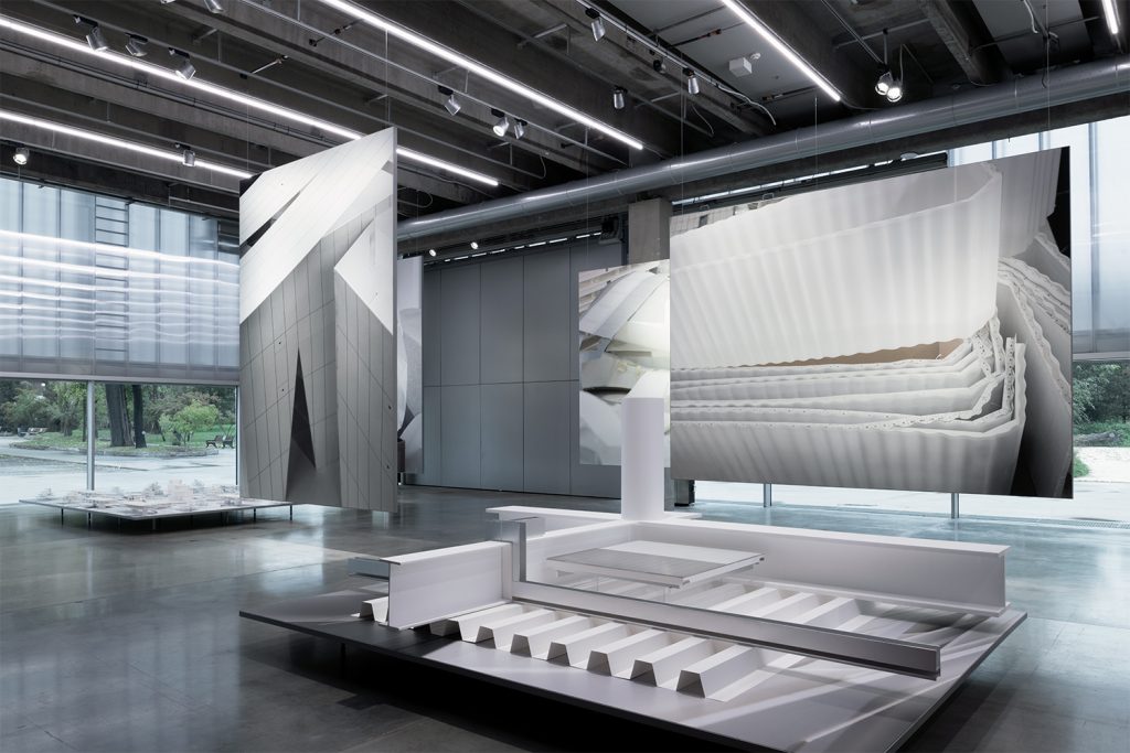 Thomas Demand: Model Man | | Flash Art