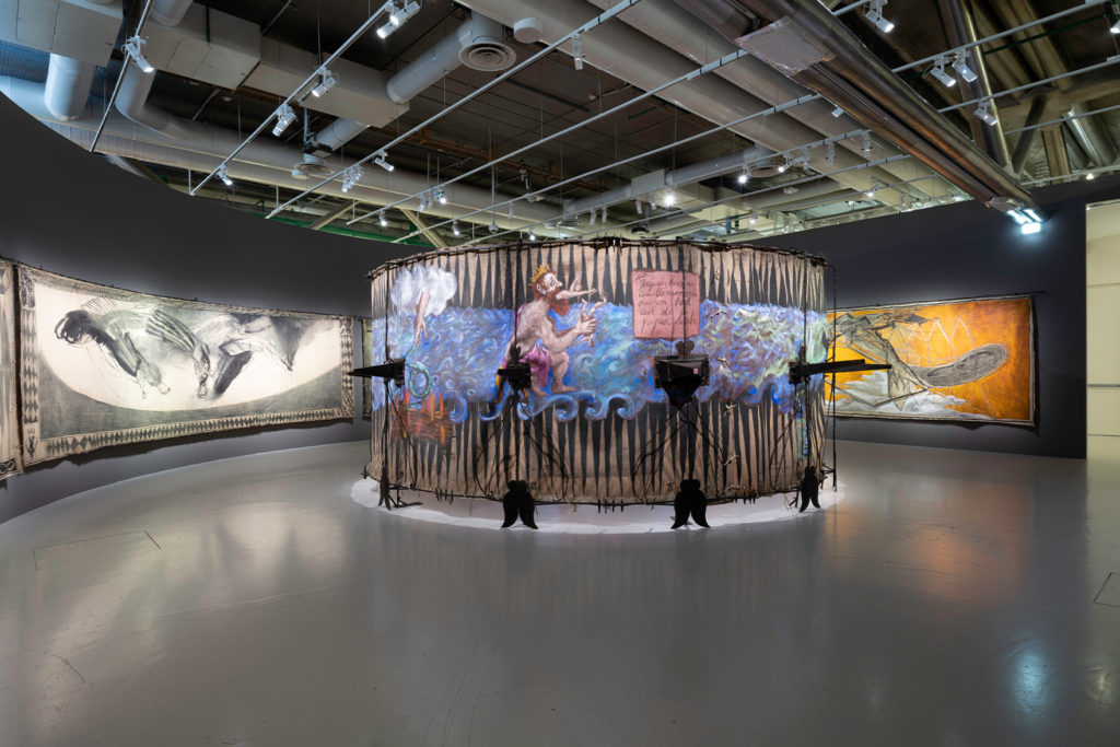 Gigantism in Paris and Other Considerations: A Glance at Institutional ...