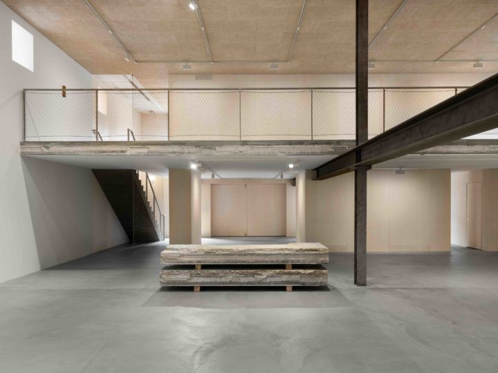 Architectural Universality in the Age of Global Anomie. b+, a case ...